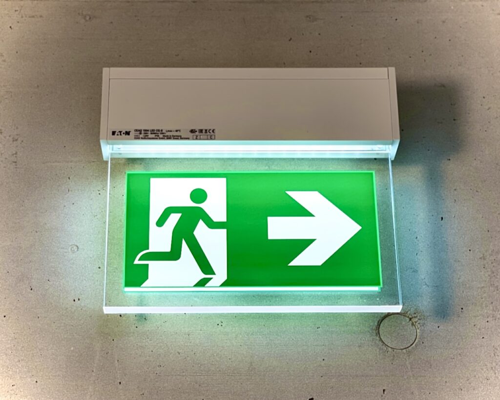 Brandschutz und Evakuierungshelfer 🚒 Mit Feuerwehrmännern